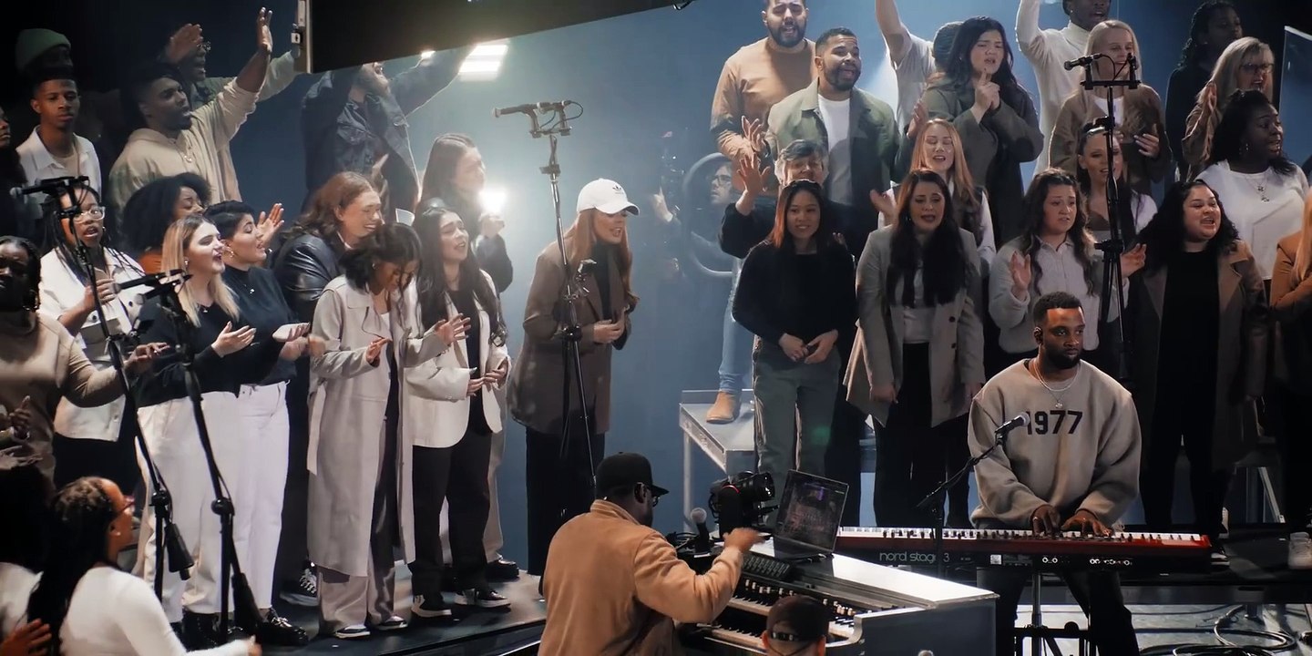 Trust In God (feat. Chris Brown & Isaiah Templeton) Elevation Worship ...