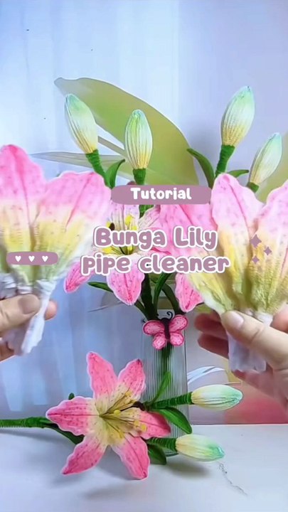 Make Lily Flowers Using Pipe Cleaners via: @ziabhrCreate beautiful and ...