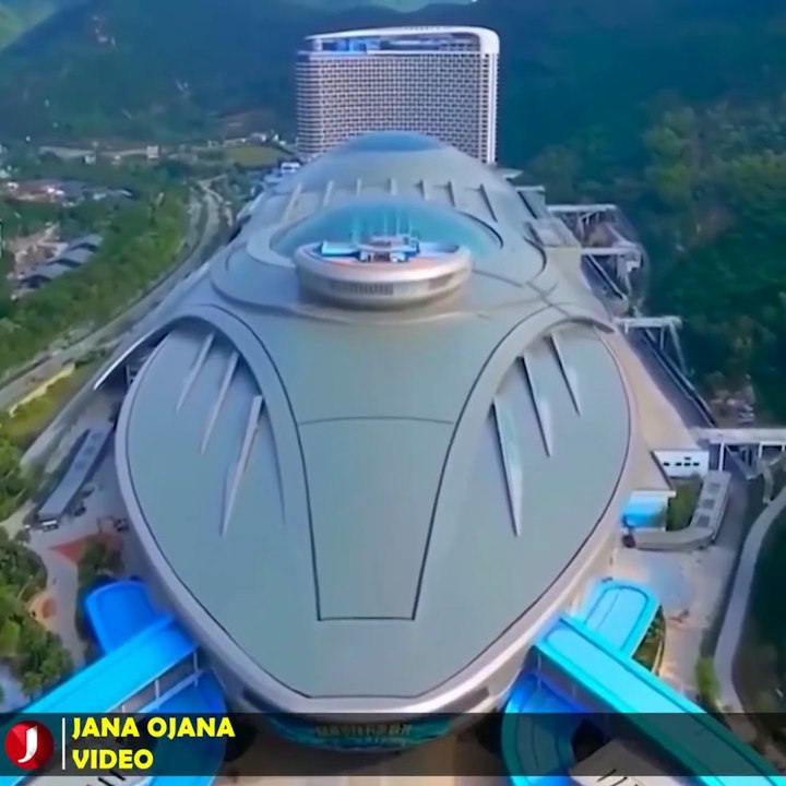 চীনের ভিতরে লুকানো এলিয়েন হোটেল! 😱 ভিতরে দেখলে অবাক হবেন Alien Hotel ...