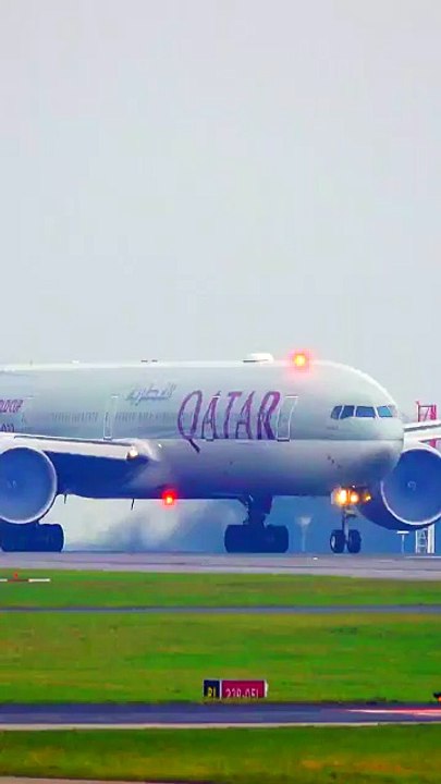 777 Super Take Off! ️ - video Dailymotion