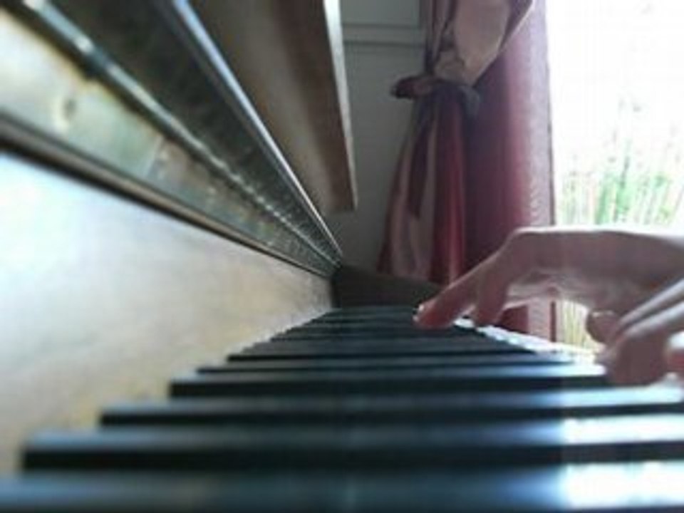 9 Crimes - Damien Rice (piano) - Vidéo Dailymotion