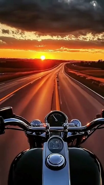 Harley Davidson Sunset Ride 🌅🏍️ | Epic First-Person Motorcycle Journey ...