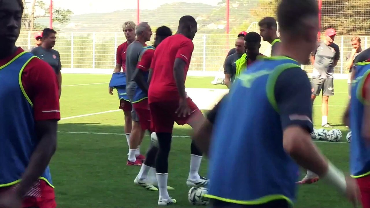 Premier entraînement collectif pour Pogba - Vidéo Dailymotion