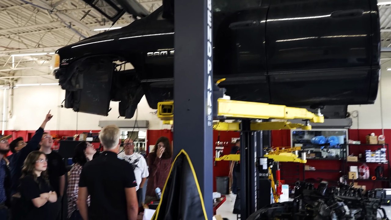 Teaching A High School Automotive Class How To Be Great Mechanics ...