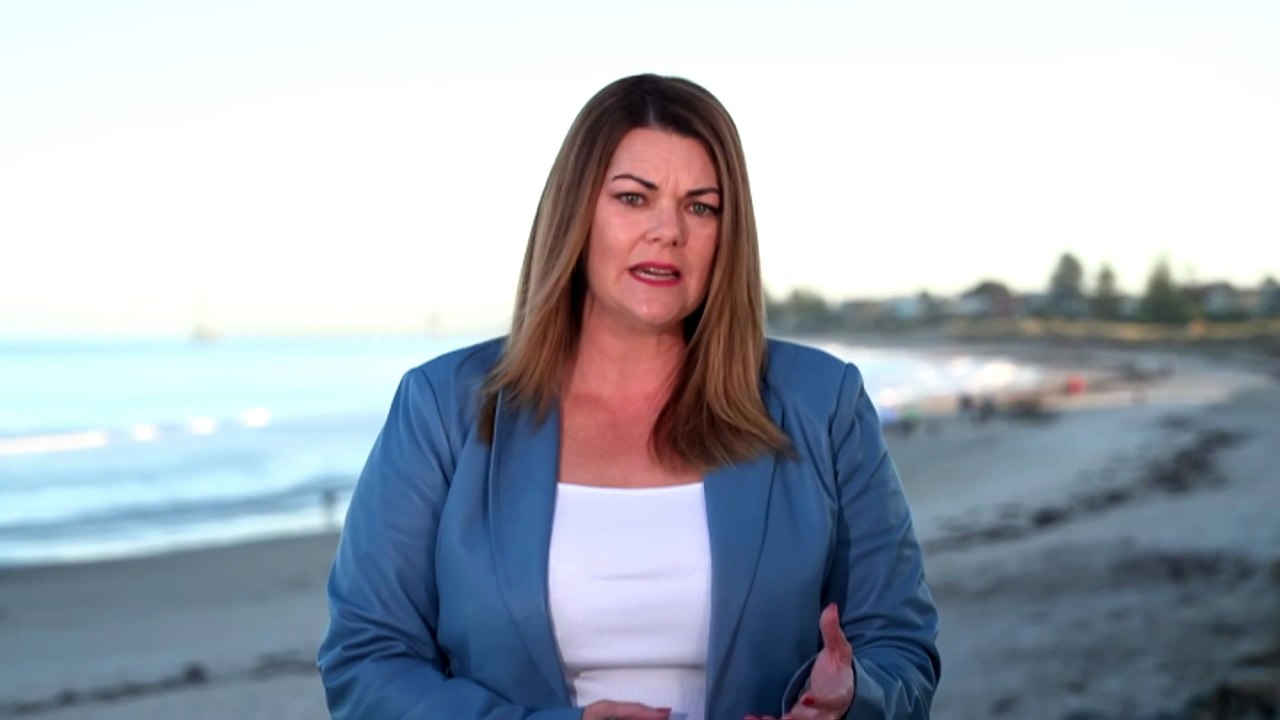 Greens Senator Sarah Hanson-Young discusses inquiry into toxic algae ...
