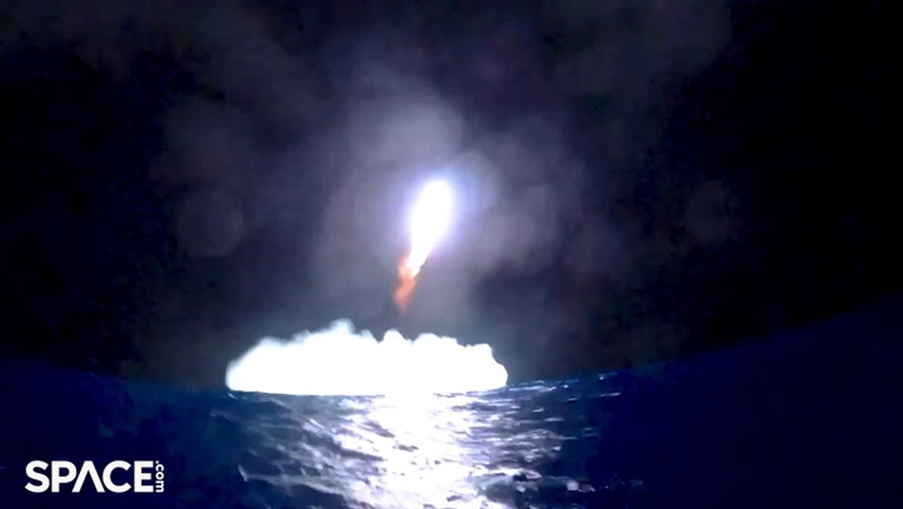 SpaceX Starship Flight 5 Splashdown And Explosion Captured By Buoy ...