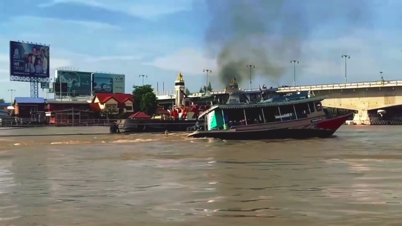 Tugboat Engine Problem at Chao Phraya River - video Dailymotion