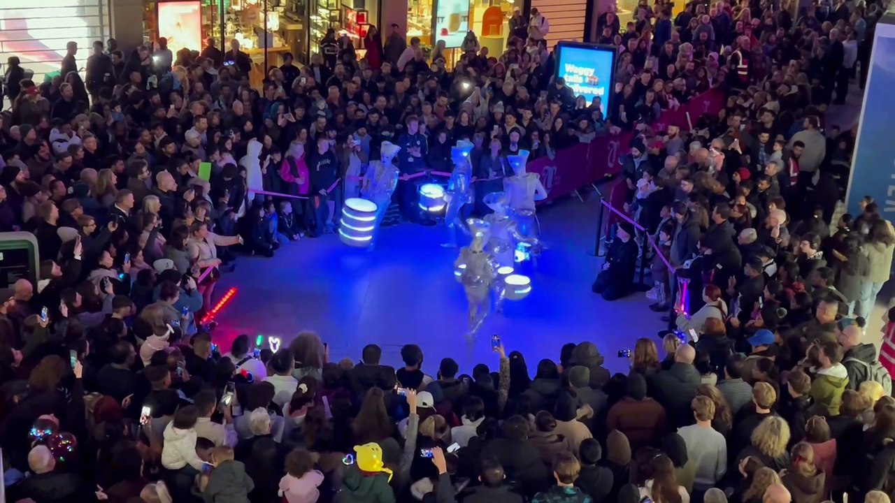 Light Night Leeds 2025 highlights - video Dailymotion