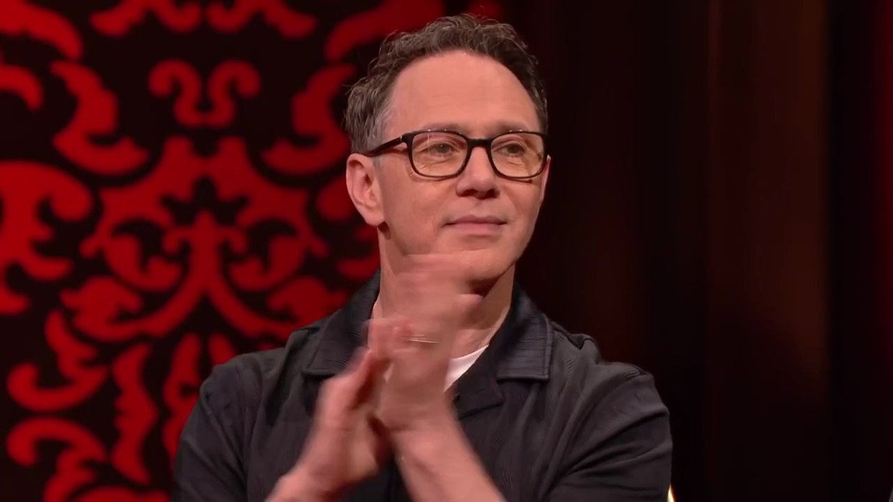 Taskmaster - S20 E07 - Drier Than You Think Chalk - video Dailymotion