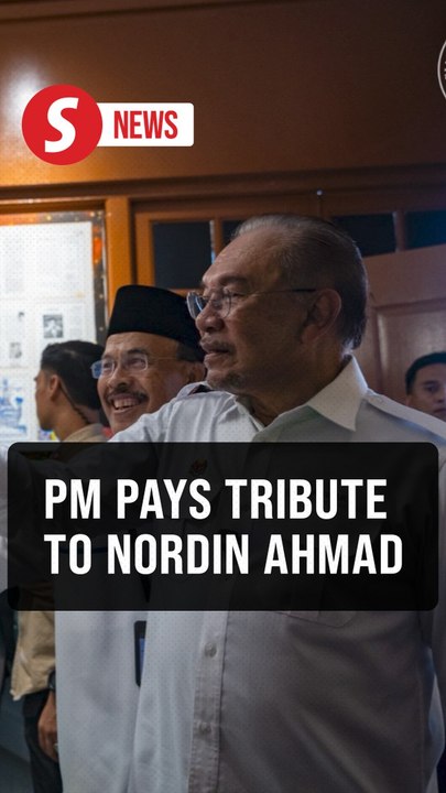 PM visits gallery honouring legendary actor Nordin Ahmad - video ...