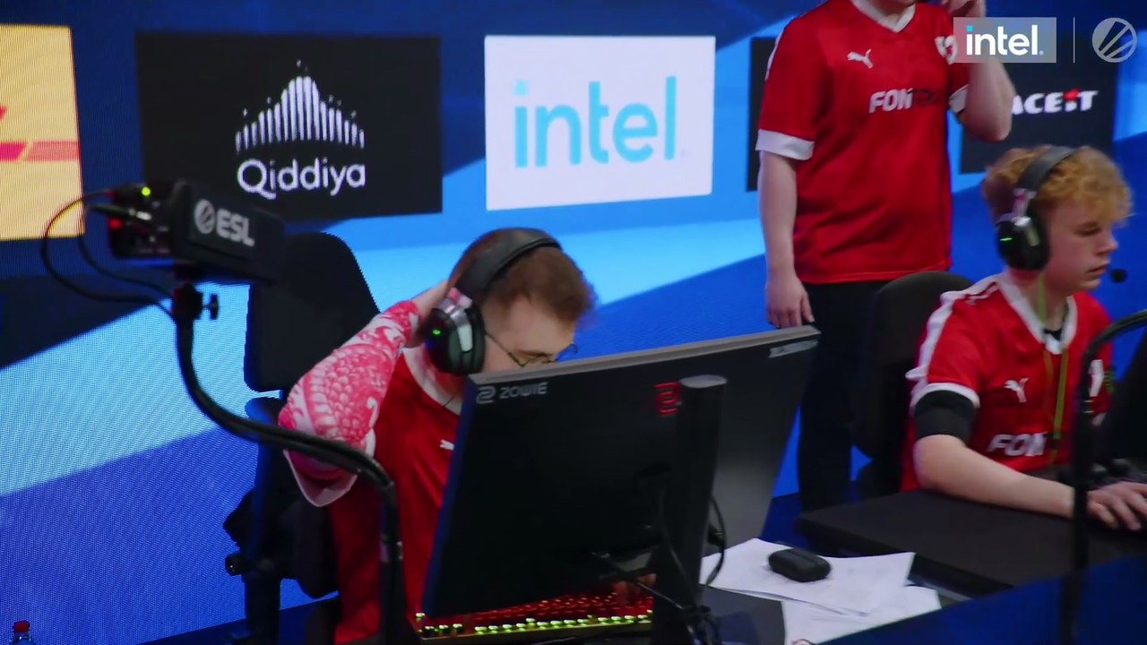 Unbelievable ZywOos Triple Kill! 🎯🔥 Insane 7HP Clutch Moments - video ...