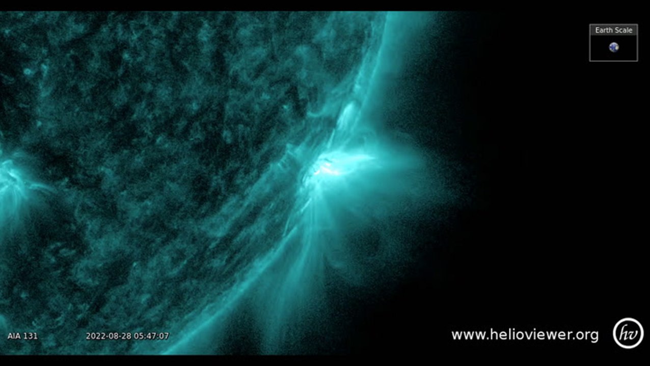 Departing Sunspot Delivered Several Strong Flares In Amazing TIme-Lapse ...