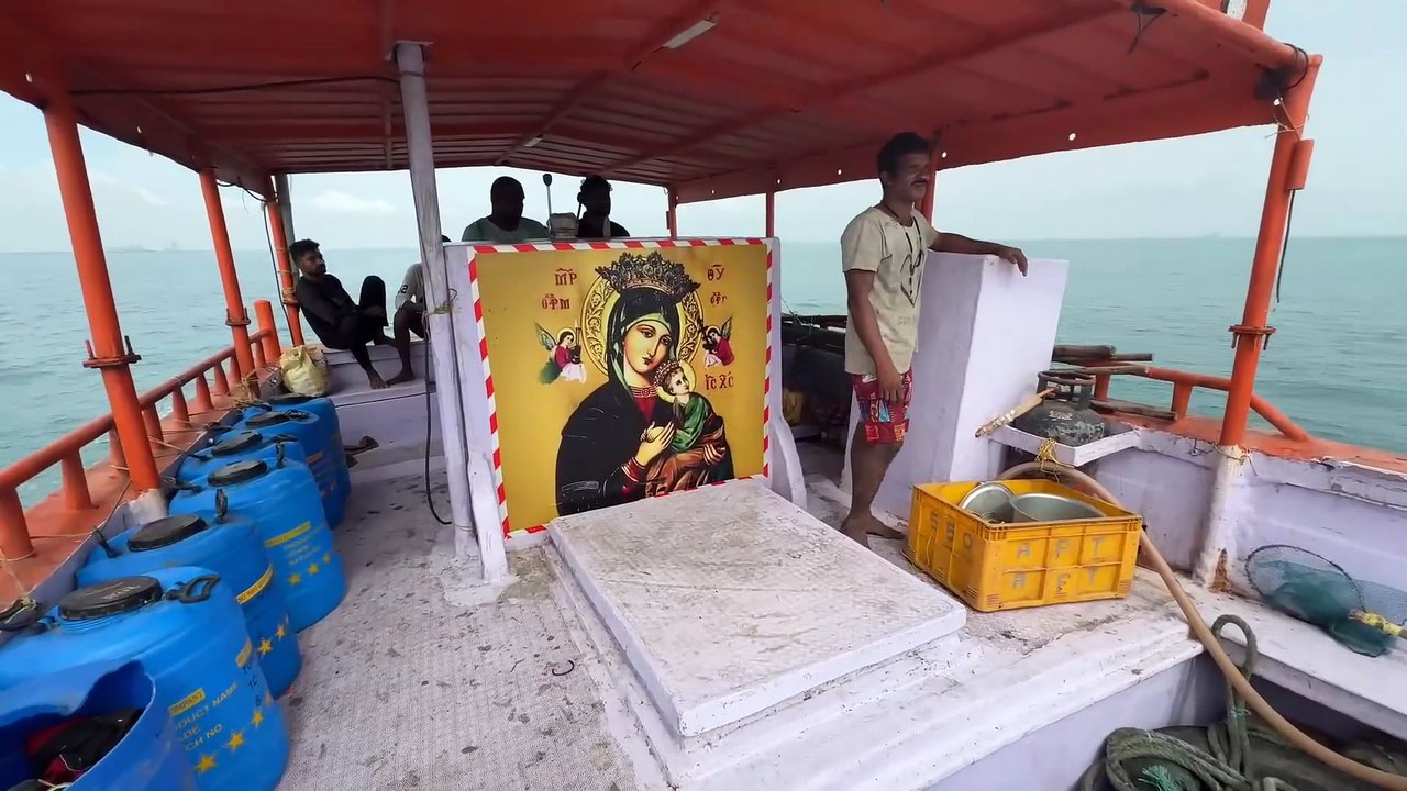 Unbelievable Deep Sea Battle — Huge Fish Hooked in Gulf Waters - video ...