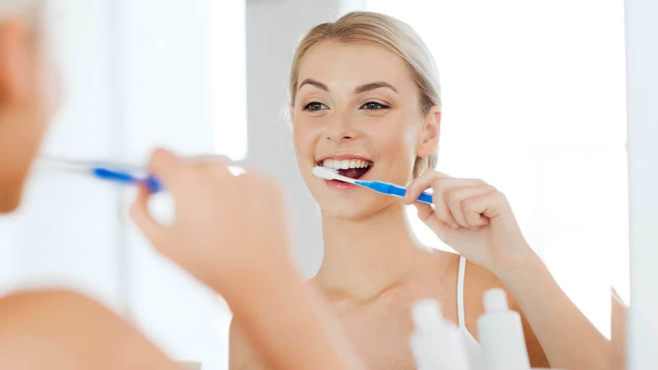 You’ve Probably Been Brushing Your Teeth Wrong Your Whole Life - video ...