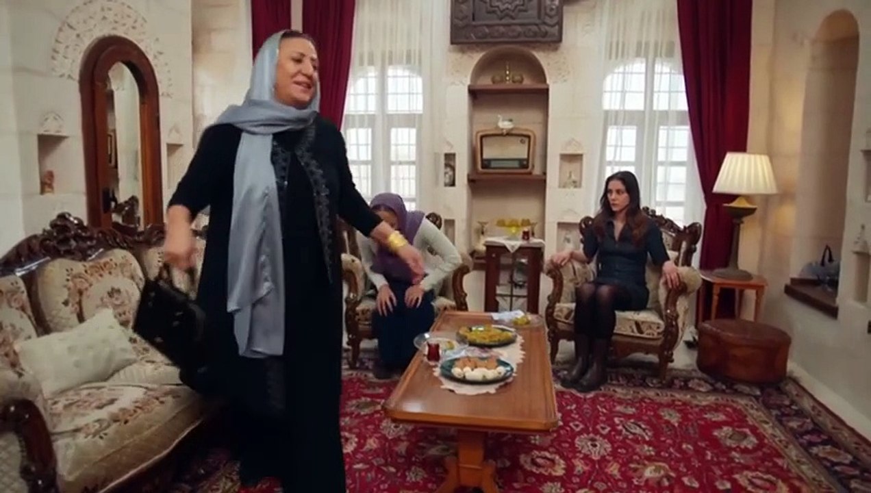 Uzak Sehir - Episode 14 (English Subtitles) - video Dailymotion