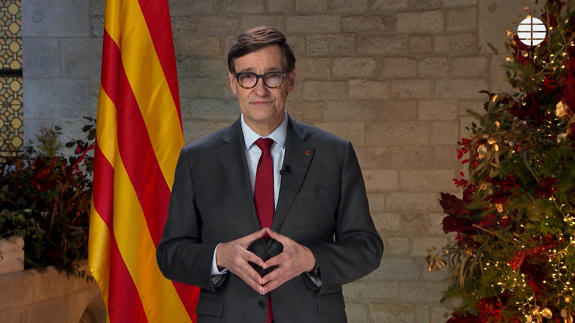 VÍDEO: Miles de personas acuden al encendido del árbol de Navidad más ...