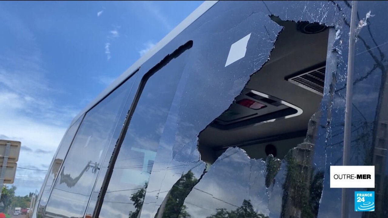 À Mayotte, les bus scolaires victimes de jets de pierre récurrents ...