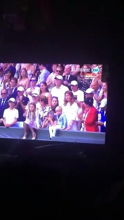 Môt huyên thoai xuất hiên voi ky luc vô đich 8 giai wimbledon, đo la ...