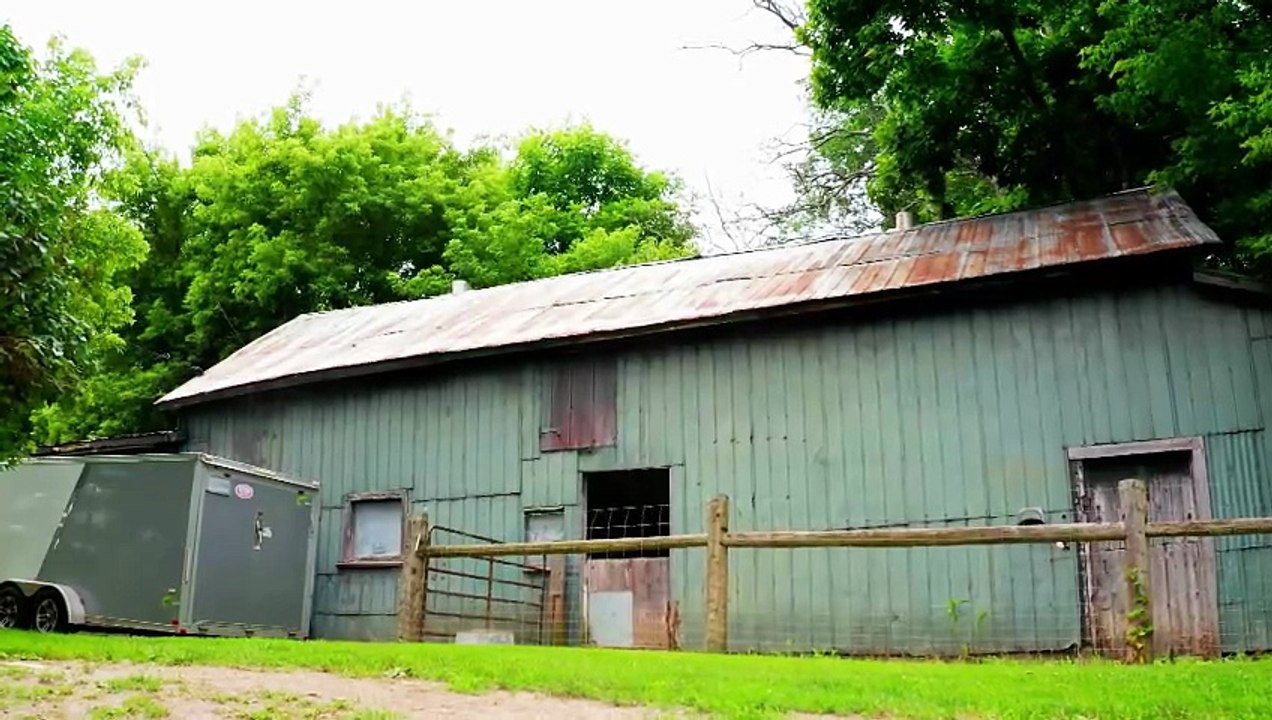 Farmhouse Facelift S01E02 - video Dailymotion