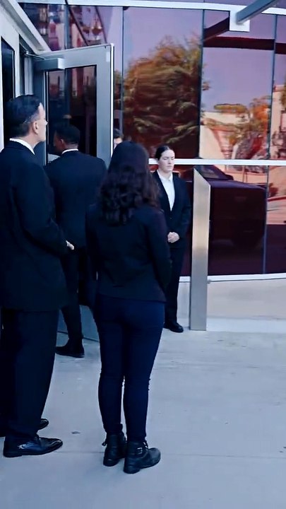 Watch Out, I'm The Lady Boss - Vídeo Dailymotion