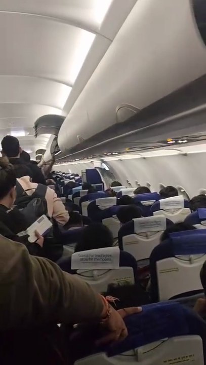 Flight ️Beautiful Flight Takeoff View! ️ Badaloon ke upar ka nazara ...