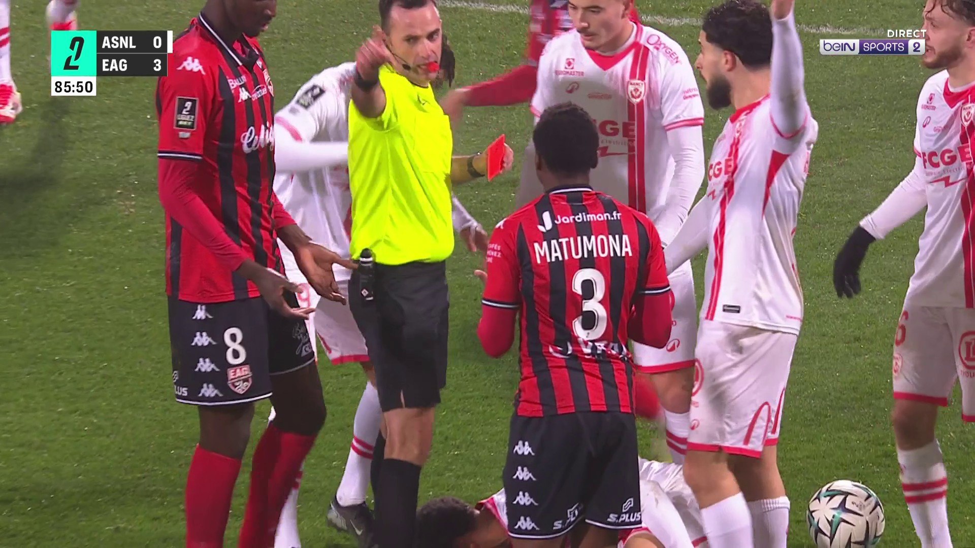 Ligue 2 : Jérémie Matumona expulsé au bout de... 41 secondes ! | beIN ...