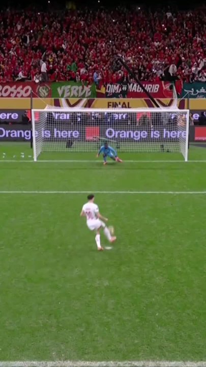 Brahim Díaz's incredible penalty miss in the last minute of the 2025 ...