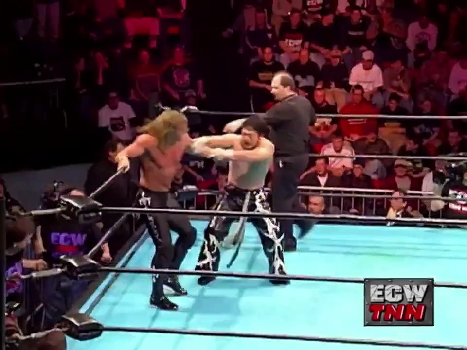 History of ECW - Jerry Lynn vs Tajiri ECW on TNN January 14th, 2000 ...
