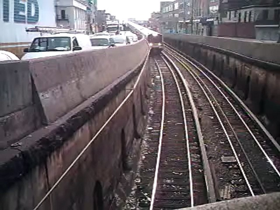 Long Island Rail Road train under Bedford Avenue - video Dailymotion