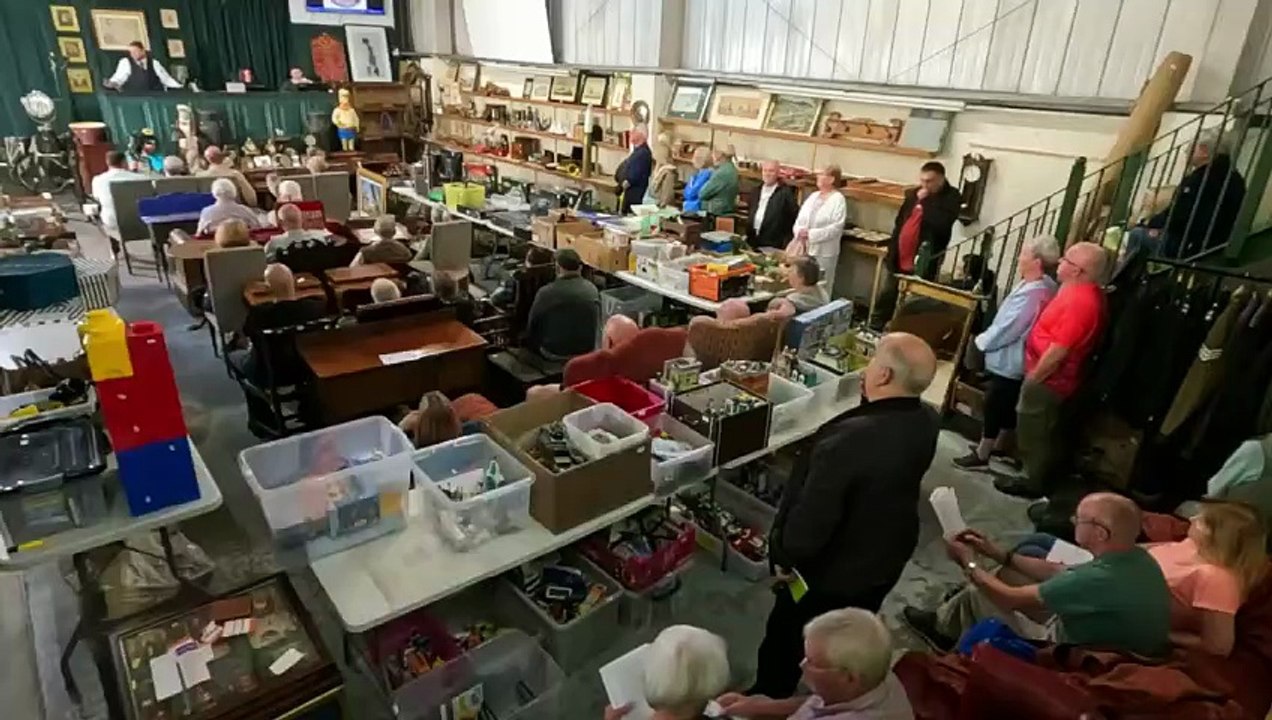 The Yorkshire Auction House - Season 6 Episode 12 - Send in the Cavalry ...