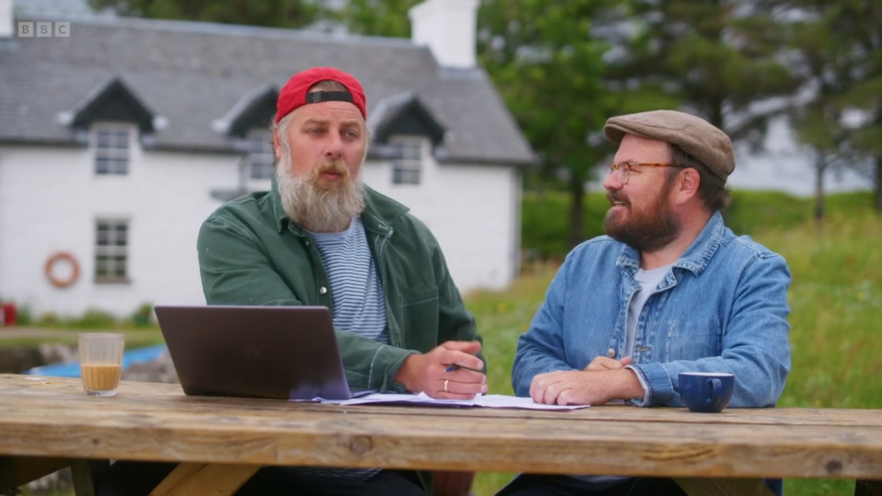 Banjo and Ro's Grand Island Hotel Season 1 Episode 1 - video Dailymotion