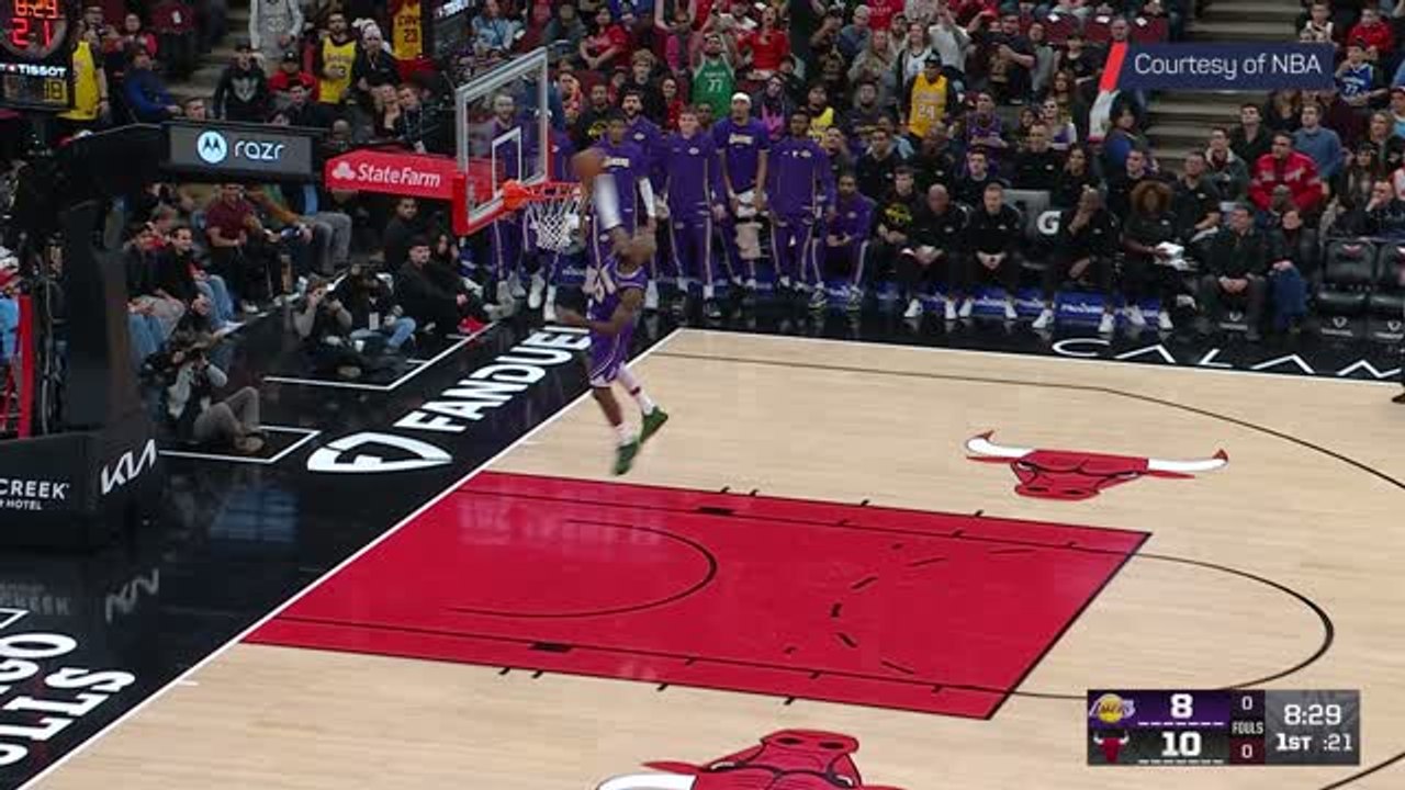 It's Slam City in Chicago for LeBron - فيديو Dailymotion