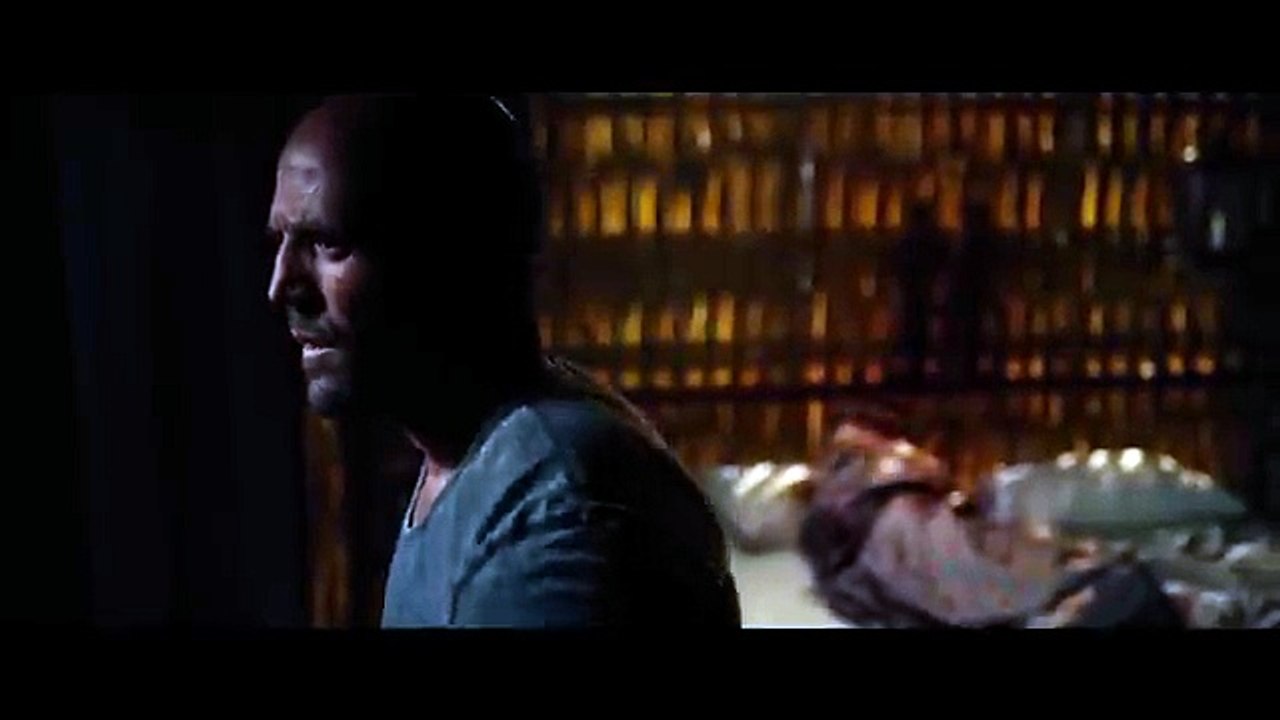 Jason Statham & Jessica Alba Get Close _ Mechanic_ Resurrection (2016 ...