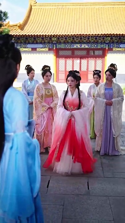 Crushing the Crown, Claiming the Throne - video Dailymotion