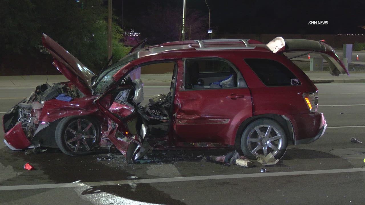 US, Phoenix: Tempe Warner Road Extrication Crash - video Dailymotion