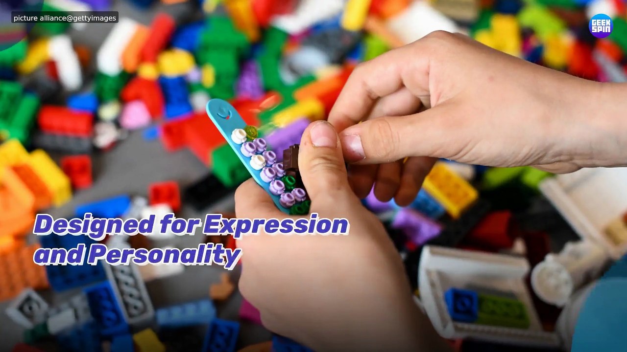 LEGO opens preorders for life-sized Golden Retriever Puppy set - video ...