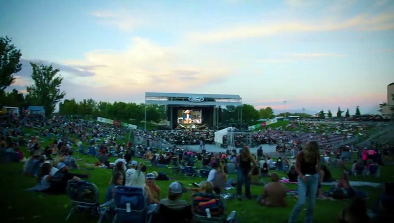 Chayce Beckham - Holdin' You, Lovin' You - video Dailymotion