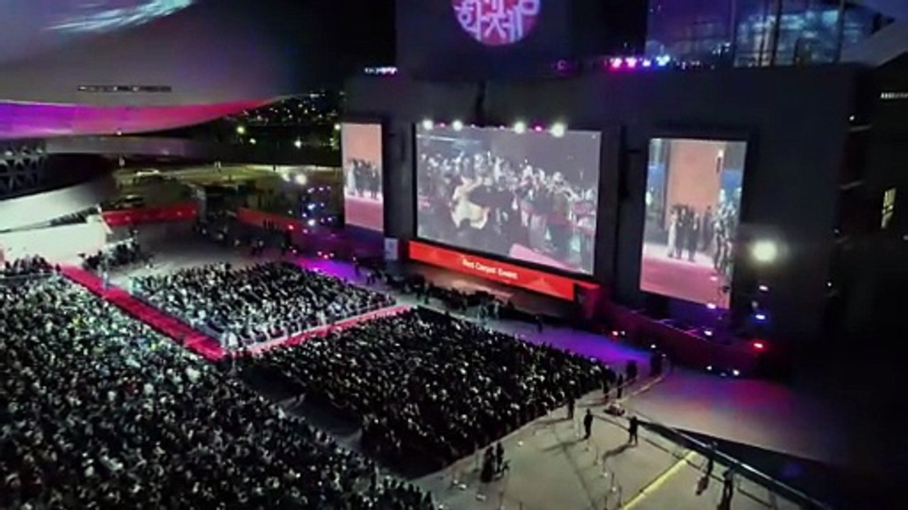 DёаR X S01E05 - video Dailymotion