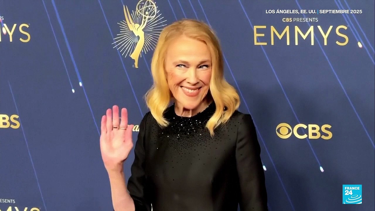 Macaulay Culkin y Tim Burton dan último adiós a Catherine O'Hara ...