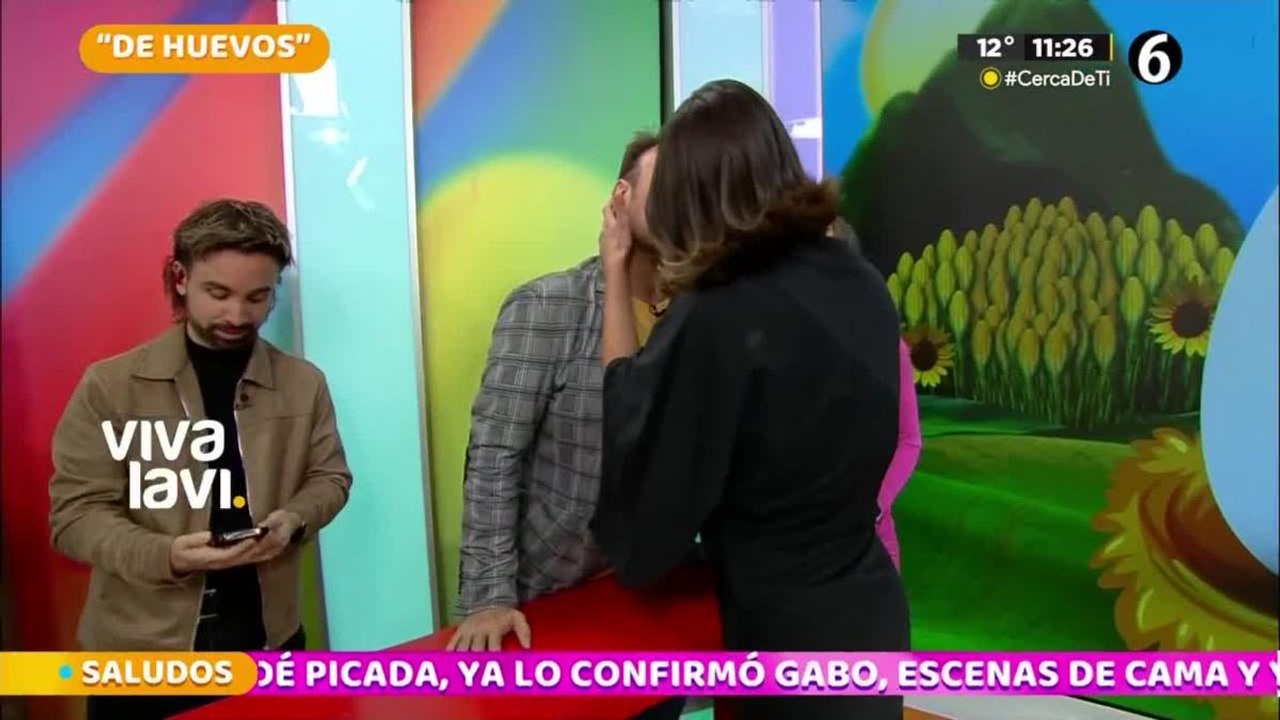 Natalia Valenzuela y Raúl Mañaga protagonizan 'beso' en vivo - Vídeo ...