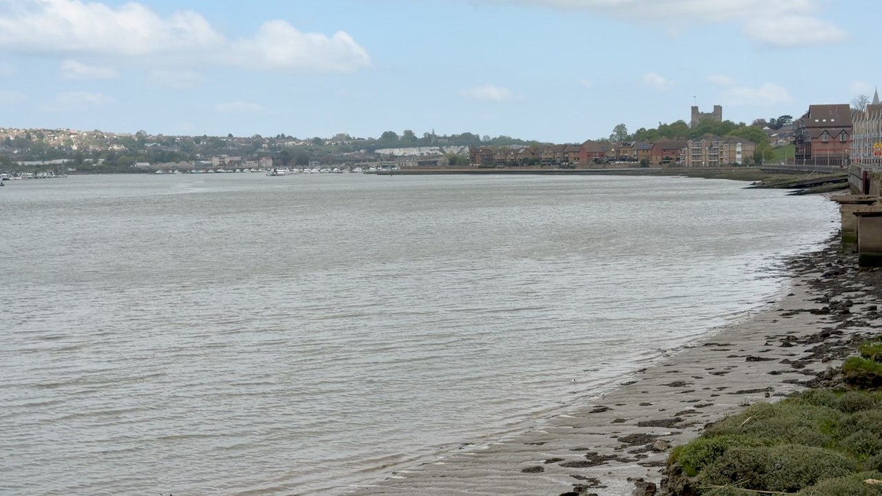 Medway inventor plans to uses the tides to reduce energy prices - video ...