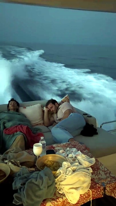 1000584221 - video Dailymotion