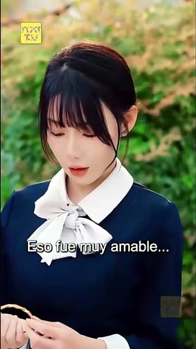 De ...verdad ...soy ...un ...inmortal! ...(doblado) ...Completo ...en ...