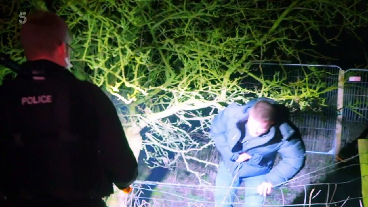 Police Interceptors S25E04 Nowhere to Hide - video Dailymotion