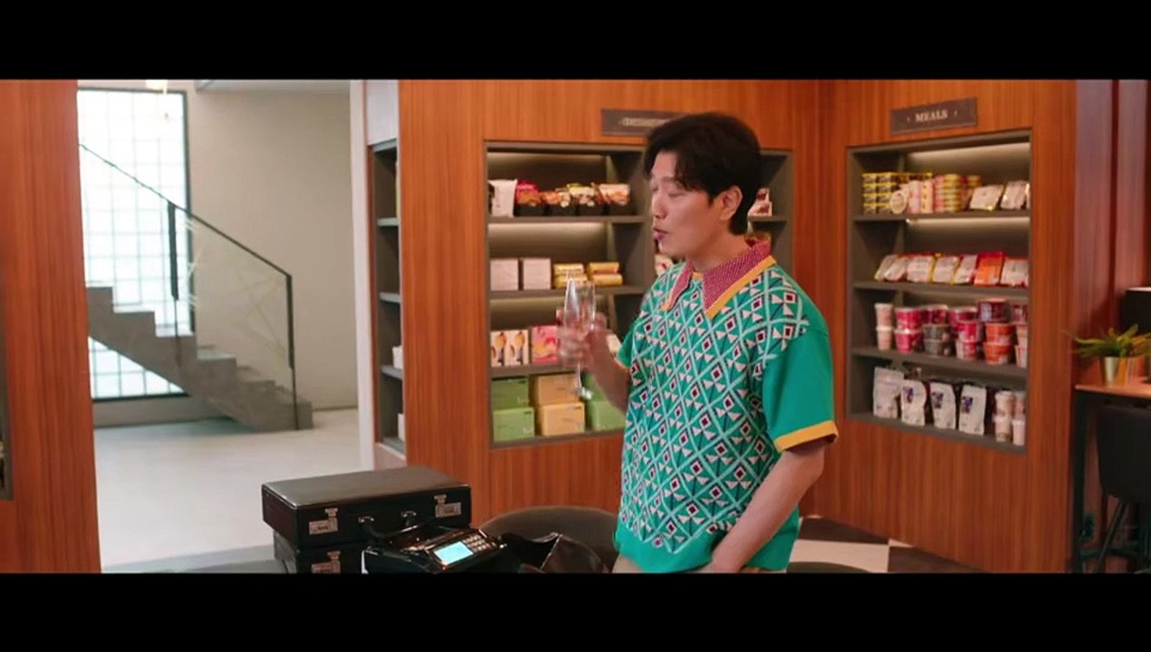 C o n f i d e n c e . Q u e e n . S 0 1 E 0 1 . 5 4 0 p . X 2 6 5 . A A ...