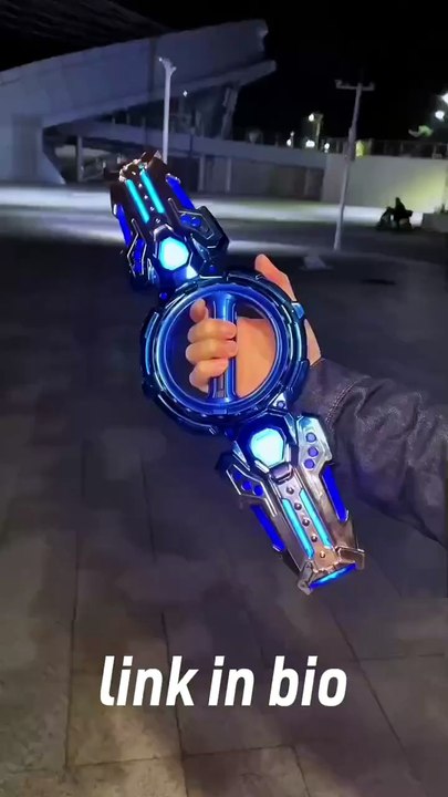 Light Up Sword Double-Edged Rotating Retractable Lightsaber - video ...