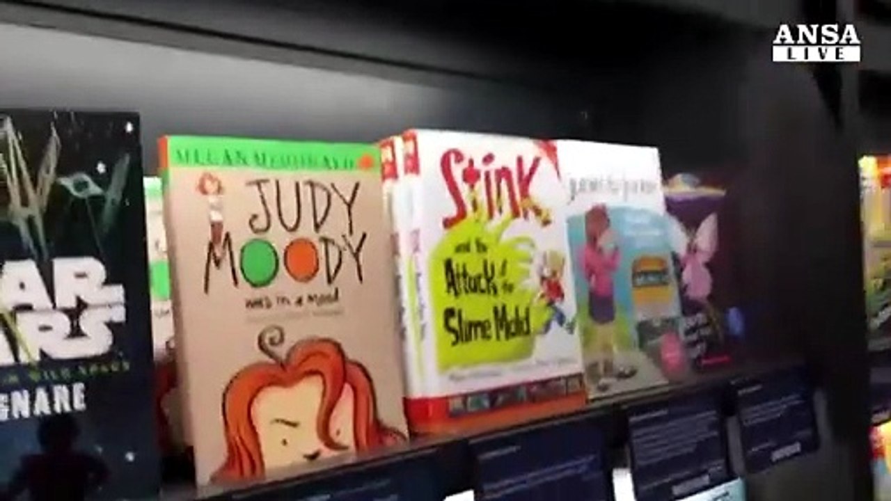 Dieci anni del Kindle, rivoluzione lettura - Video Dailymotion