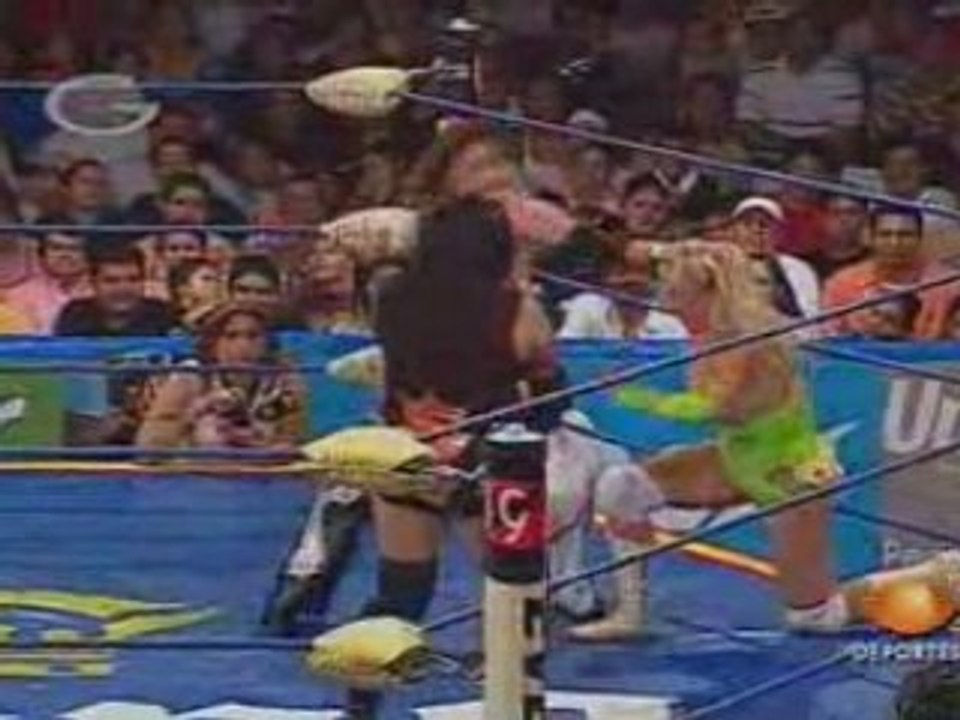 Mari Apache, Ayako Hamada vs Estrellita, Fabi Apache - video Dailymotion