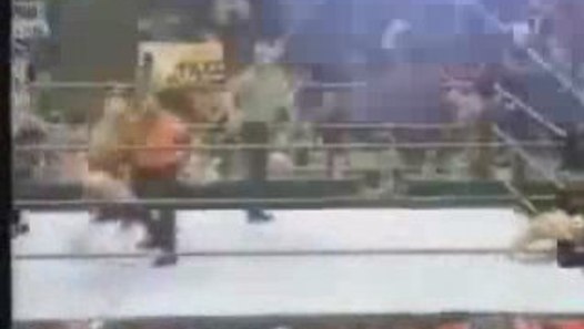 Crash Holly vs Hardcore Holly - Hardcore Title - فيديو Dailymotion