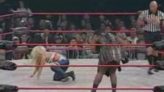 TNA Victory Road Awesome Kong vs Taylor Wilde - video dailymotion
